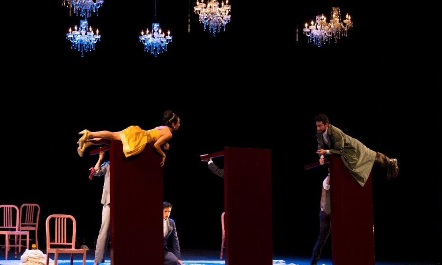 Bol. 432 El suspenso llena la Sala Xavier Villaurrutia. Regresa la obra ...